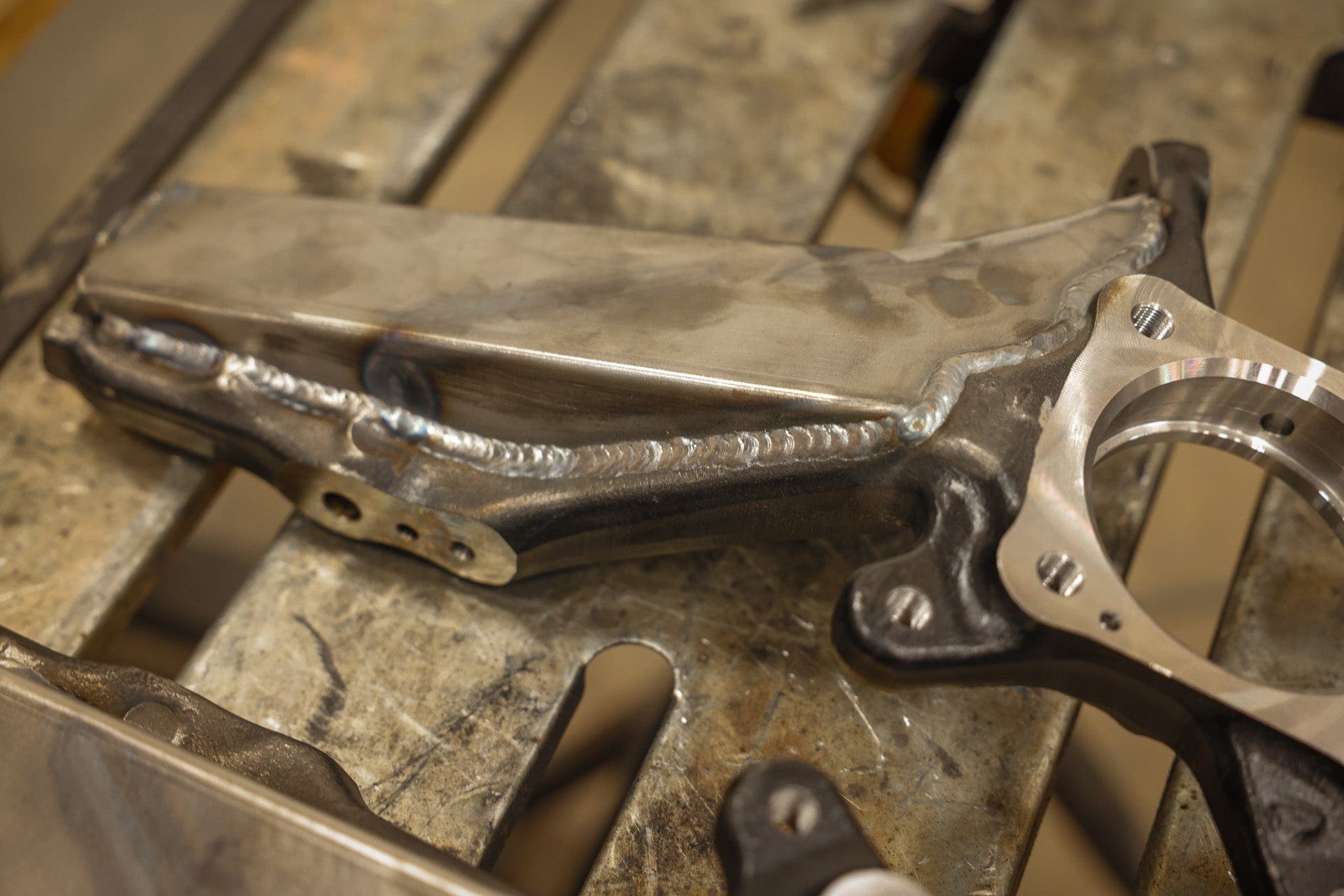 Gusseted Spindles - Lexus GX470 (2003-2009) – TEQ Customs
